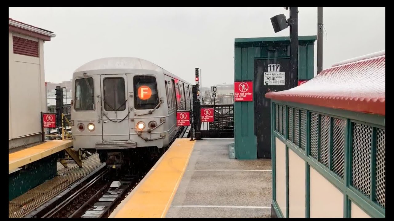 BMT Culver Line:R46 (F) train arriving at Kings Highway - YouTube