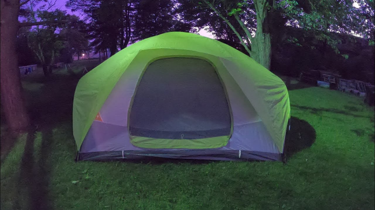 HOW TO BUILD A TENT - BACKYARD CAMPING🏕 - YouTube