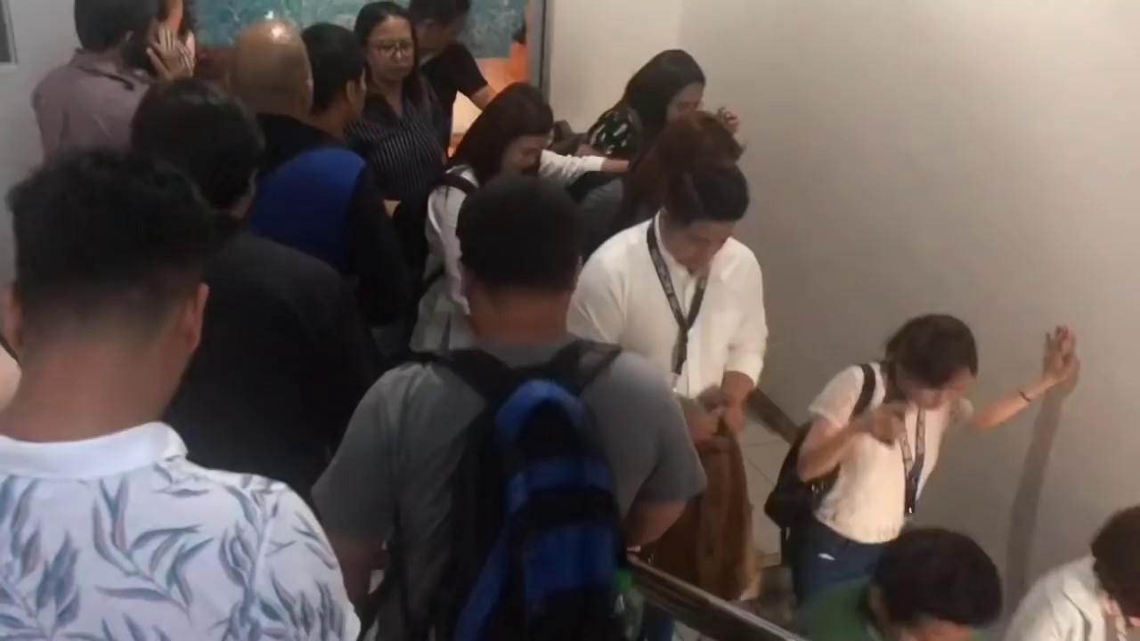 Earthquake|April 22, 2019| Mga empleyado, disiplinado at kalmadong pag ...