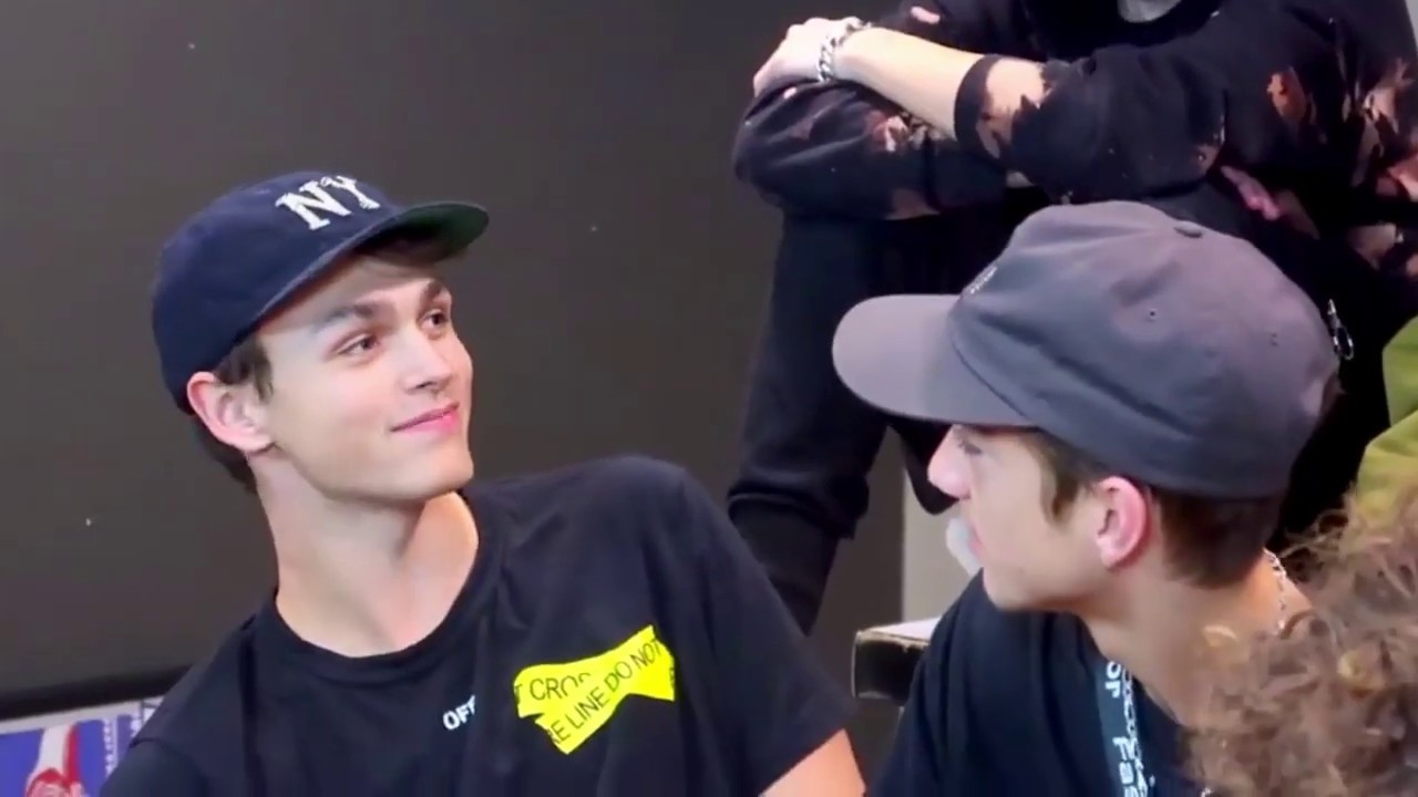 Daniel Seavey and Jonah Marais Better Place - YouTube