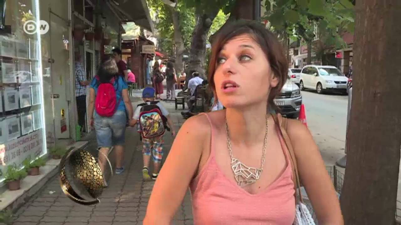 Ciudadanos turcos huyen de Erdogan | Reporteros en el mundo - YouTube