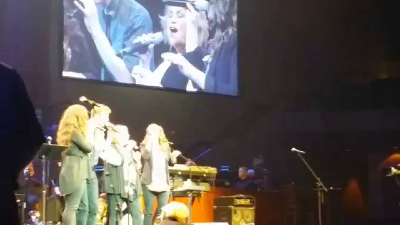 Farther Along by Sandi Patty and her Family - Jacksonville FL. 8/23 ...