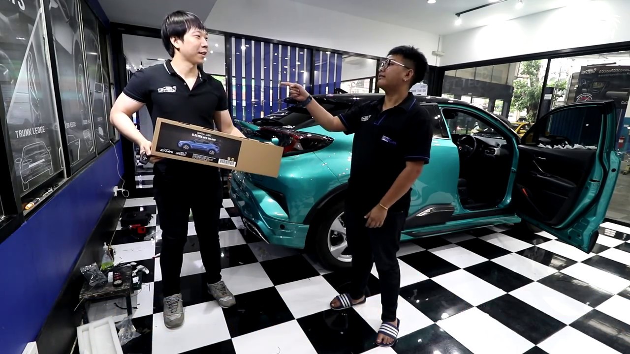 ประตูท้ายไฟฟ้า toyota CHR By Auto Lift Tech - YouTube