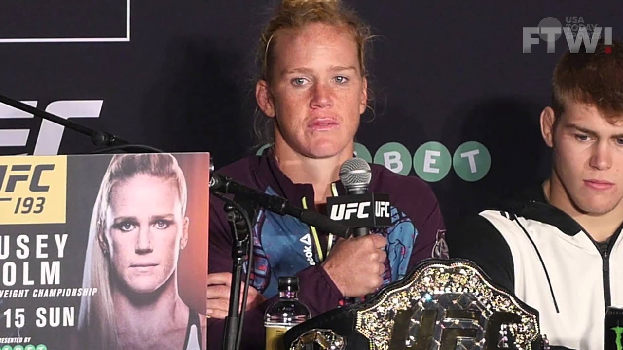 Meet the woman who KO'ed Ronda Rousey - YouTube