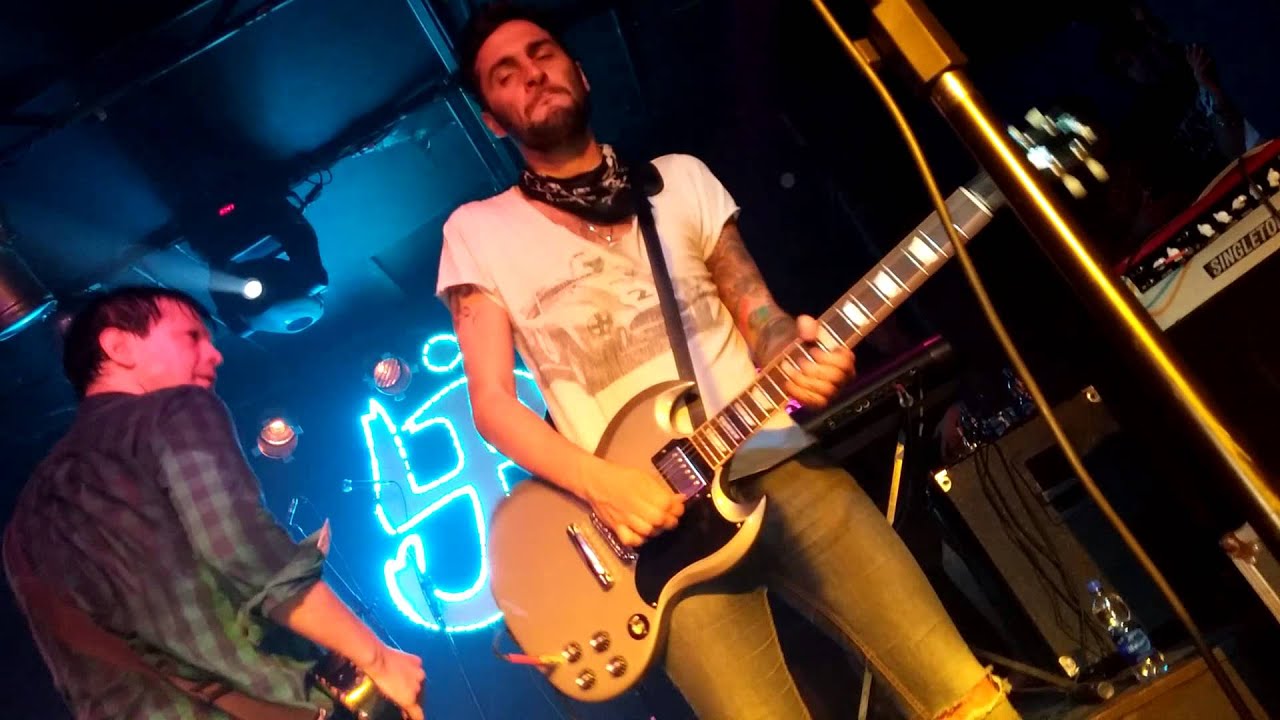 100% pordiosero - Jovenes Pordioseros (17/07 Club Tucumán ) - YouTube
