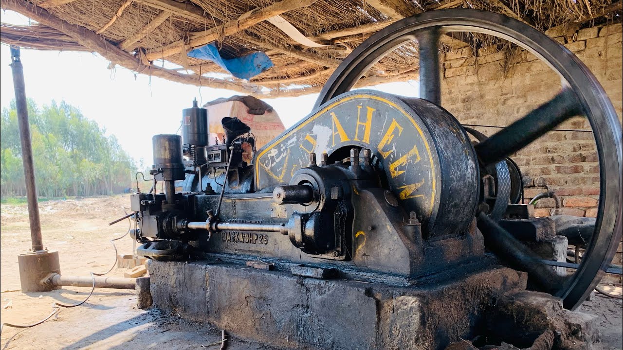 Very Old Black Oil Engine still working in field || kala engine - YouTube