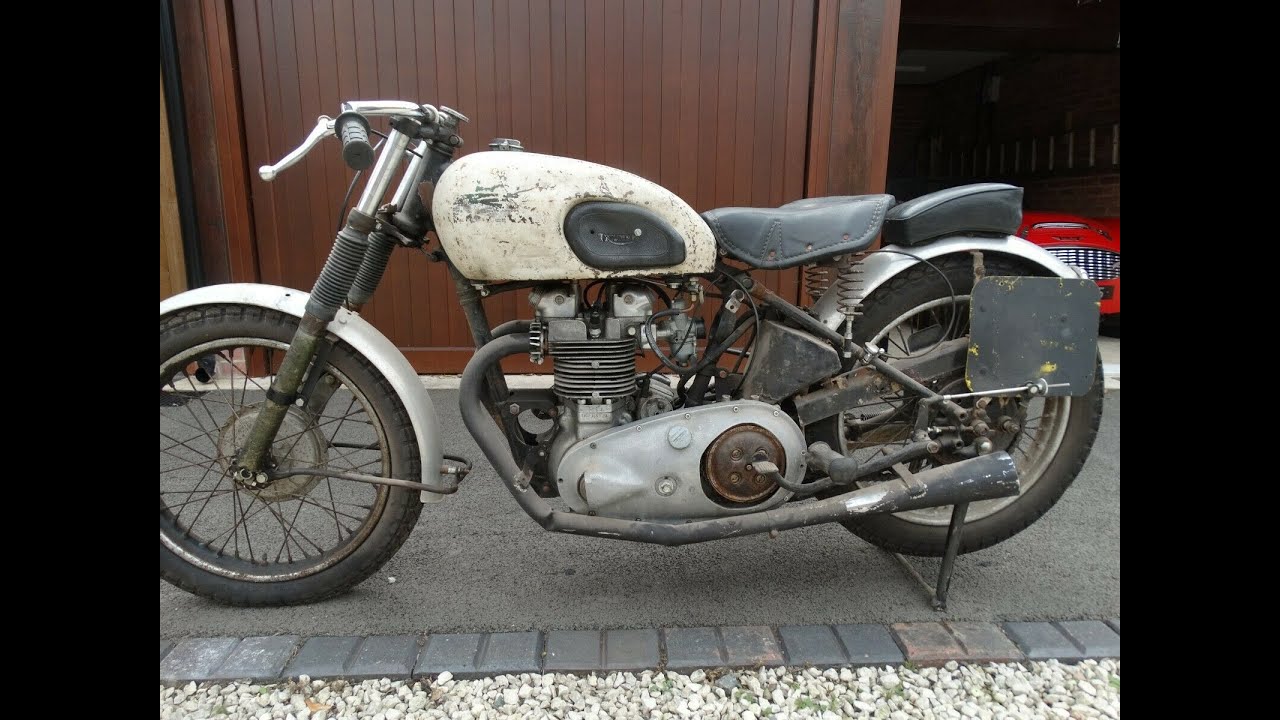 Building a Triumph GP 500 - YouTube