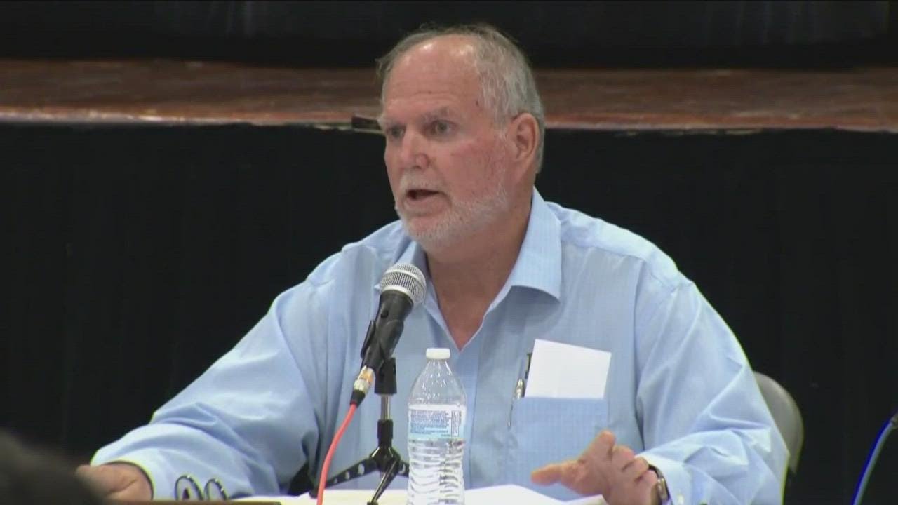 'Mistakes made all the way around,' says Mayor of Uvalde at City ...