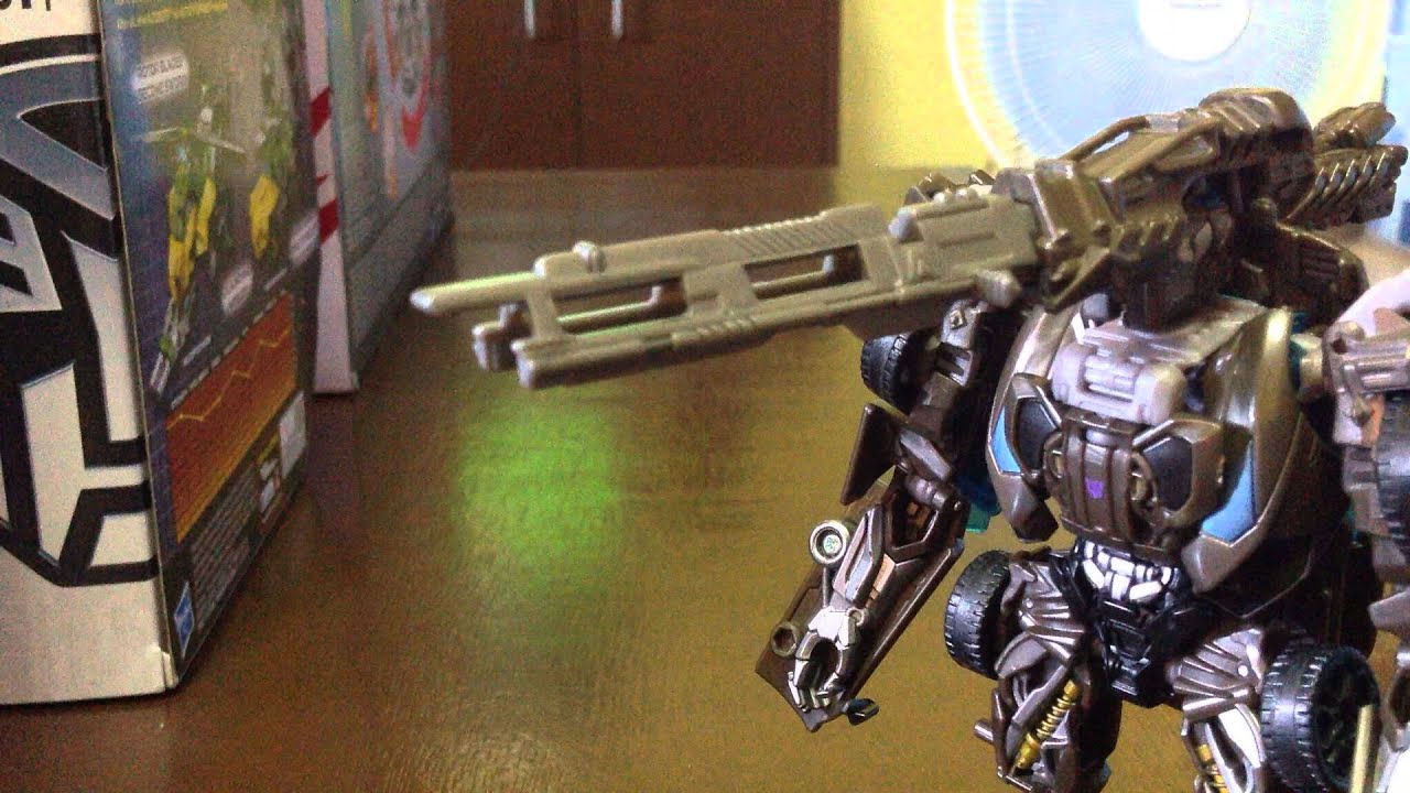 Transformers Age of Extinction: Cemetery Wind and Lockdown hunts Dino ...