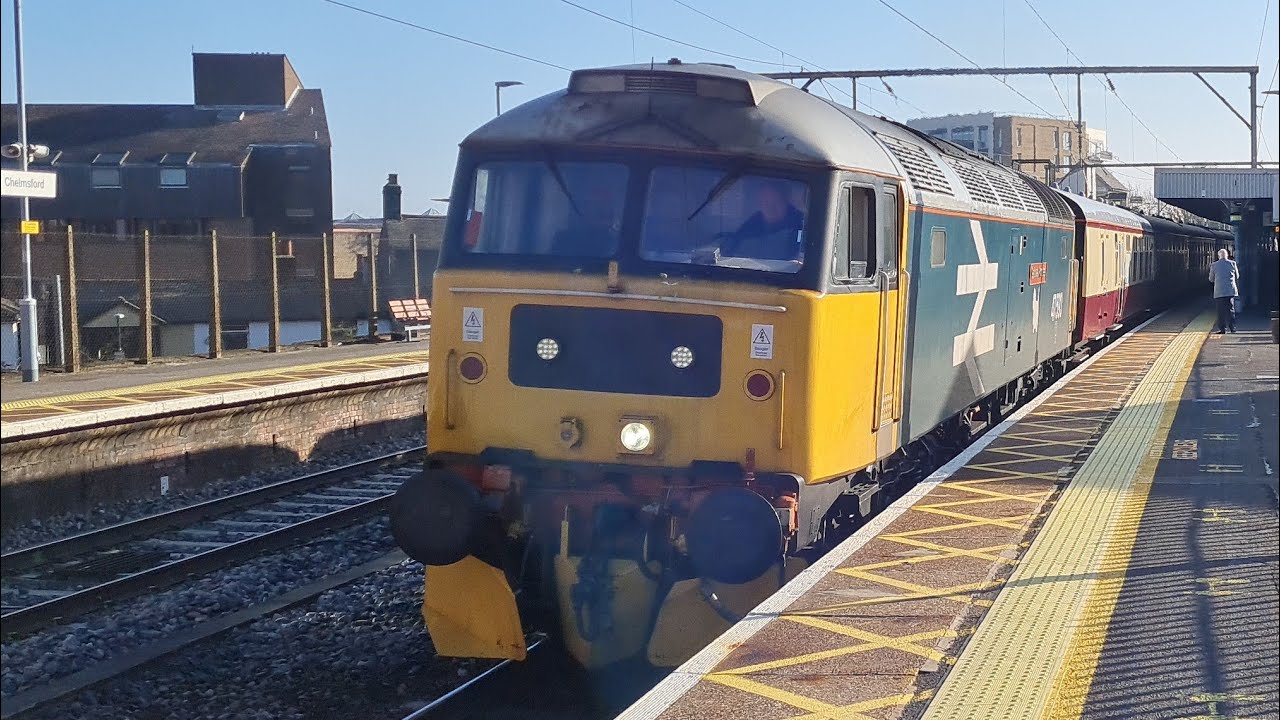 Sulzer Thrash! Class 47593 Arrives And Departs Chelmsford On A Saphos ...