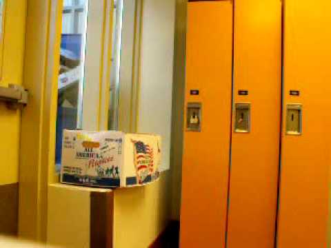 POLISH NINJA: LOCKER "SCARE PRANK" EPIC FAIL! - YouTube