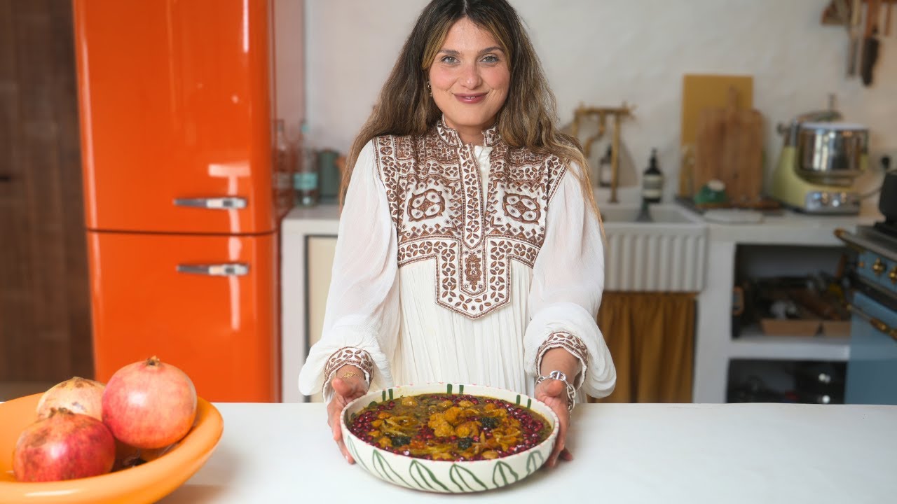 Persian Pomegranate Soup (Ash Anar) for Yalda Night — The Longest Night ...