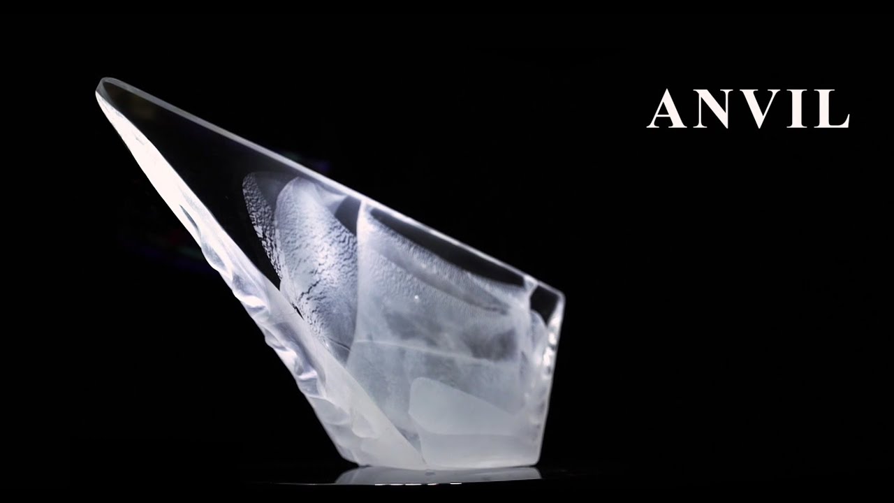 Anvil | Optical glass sculpture by Anna Alsina Bardagí - YouTube
