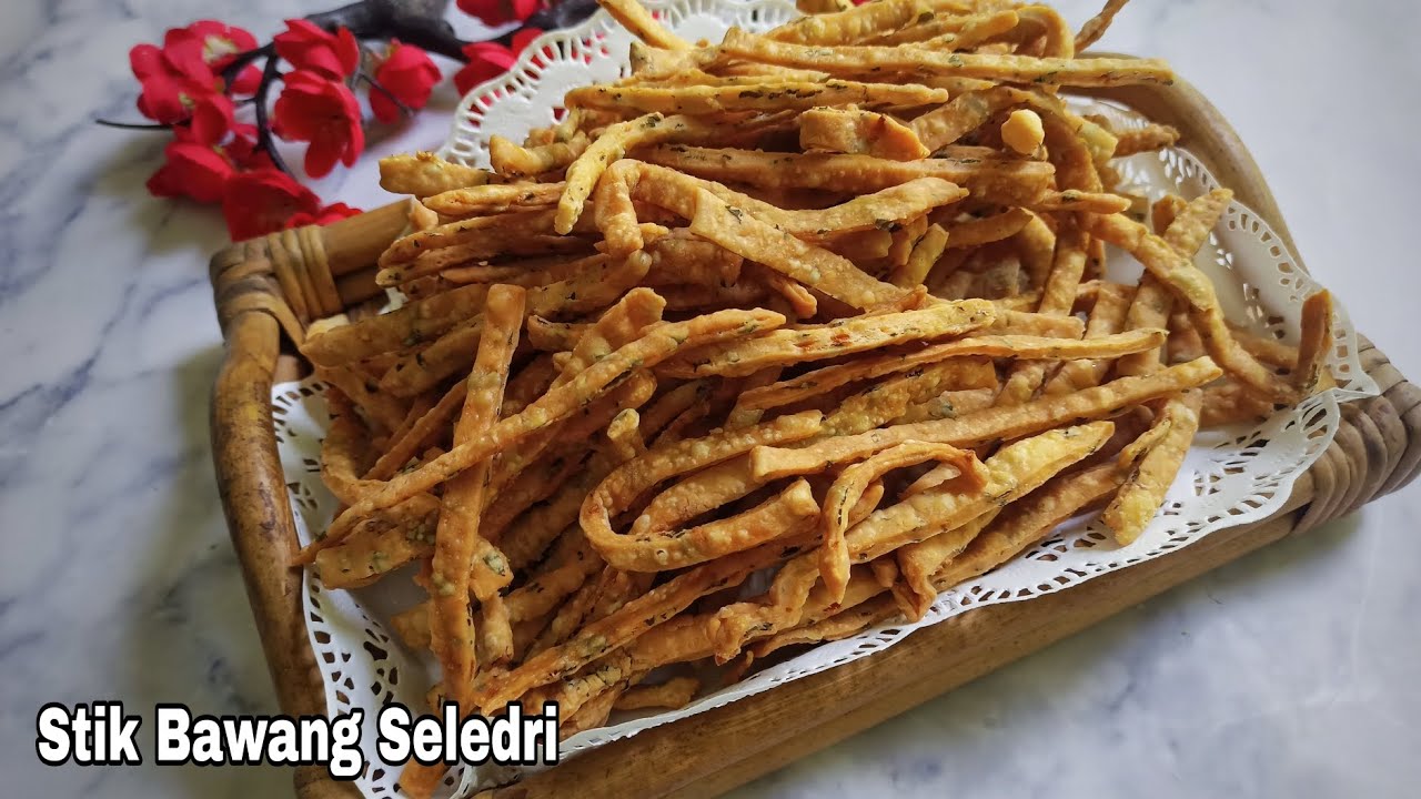 RESEP STIK BAWANG SELEDRI ‼️ Renyah Gurih Empuk Nagihin Banget! - YouTube