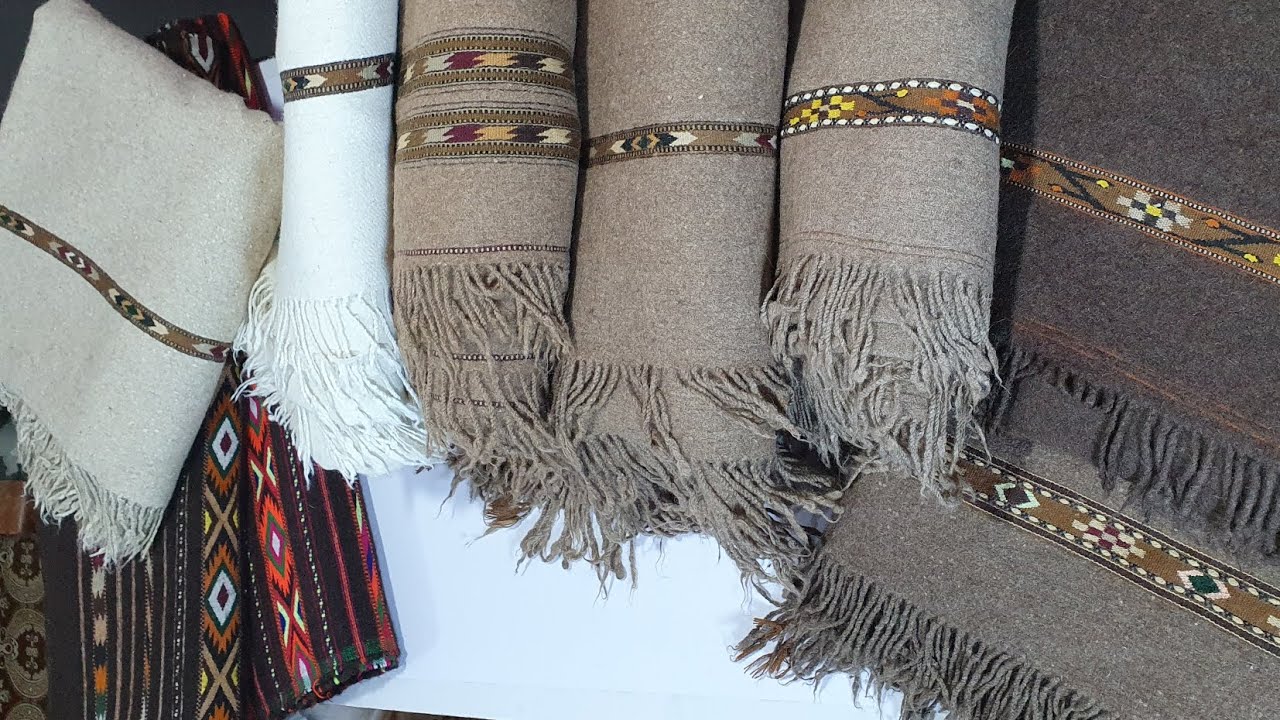 Hunardan's Special Hand Made Pasham Shawls /Dhosa/Lohi/ Woolen - YouTube