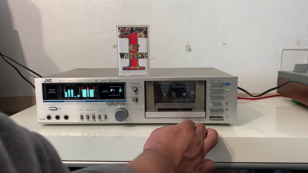 JVC KD-D4 J CASSETTE DECK - YouTube