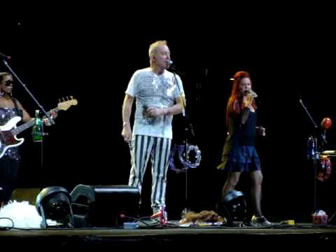 B52s--Love Shack--Live @ Ottawa Bluesfest 2010-07-08