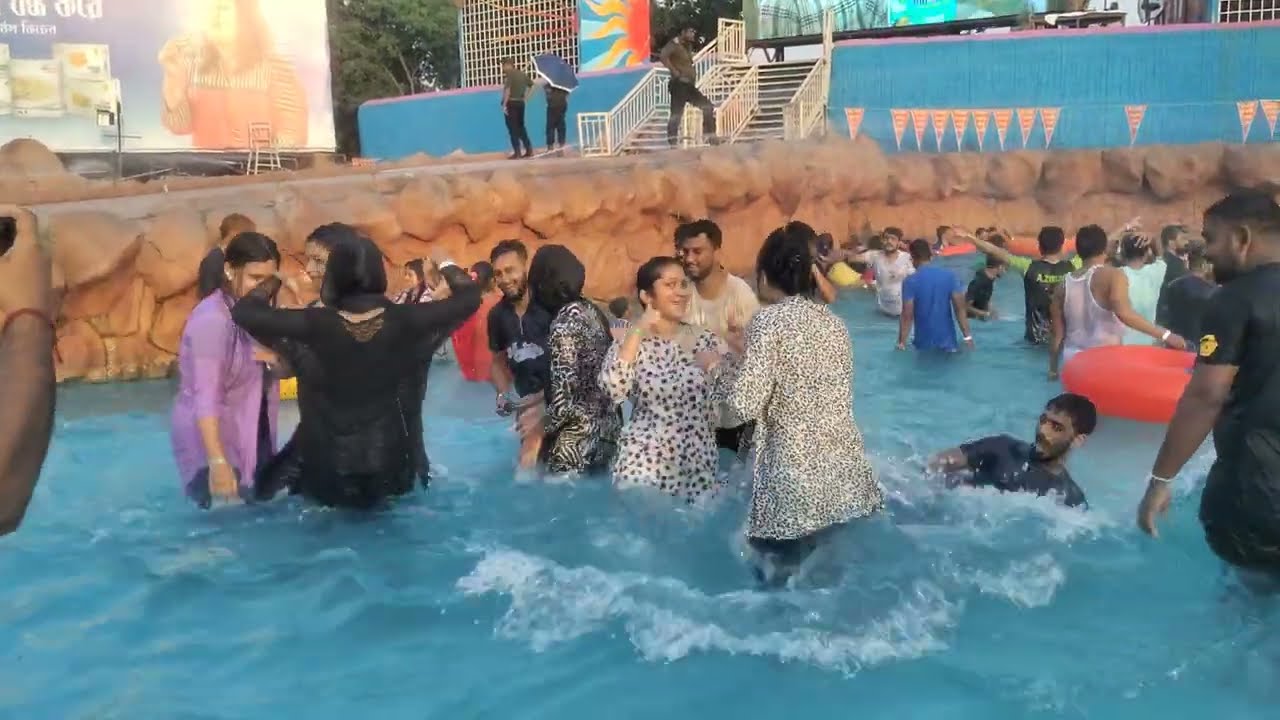 Water Park Dance |ওটার পার্কে হট মেয়েদের নাচ | Wavepool Party - YouTube