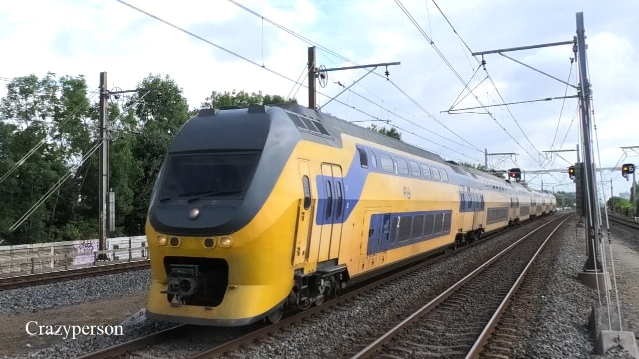 NS VIRM en DDZ Dubbeldekker Intercity Trein door Leiden De Vink - YouTube