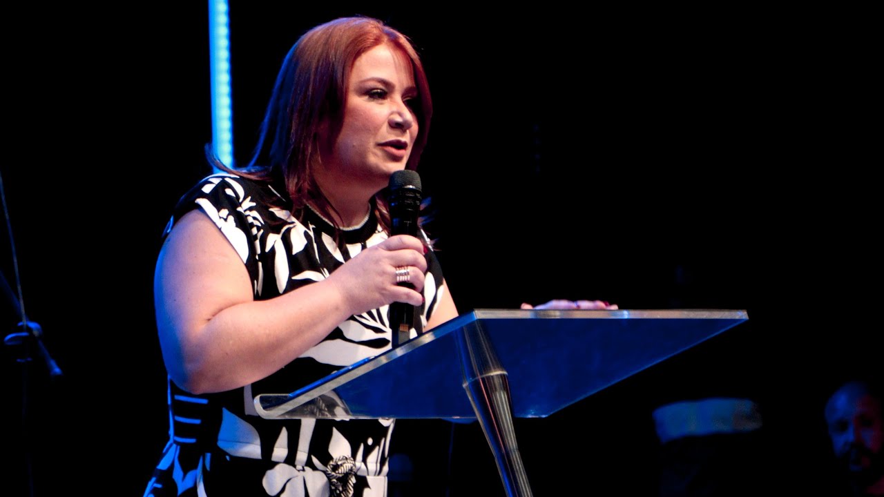 16/04/2023 Noite - Não Subestime Seu Inimigo | Pra. Daniela Marques - YouTube