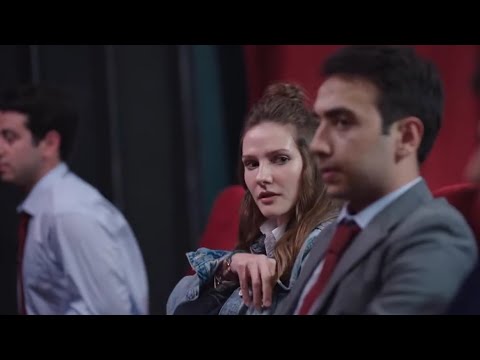 Aşk 101 | Öğrenciler Münazarada Kavga Ediyor