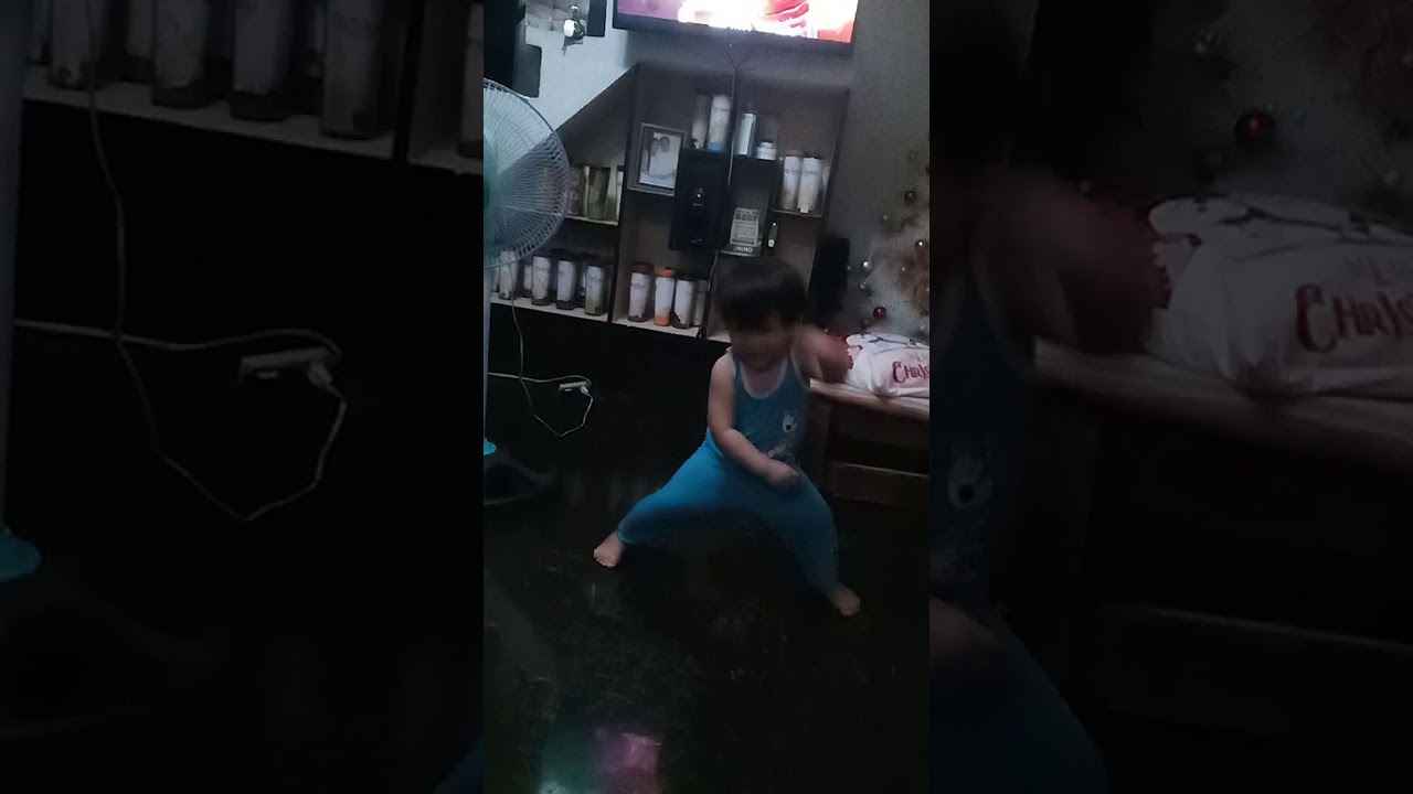 Baby Trix's dancing like little drumer boy - YouTube