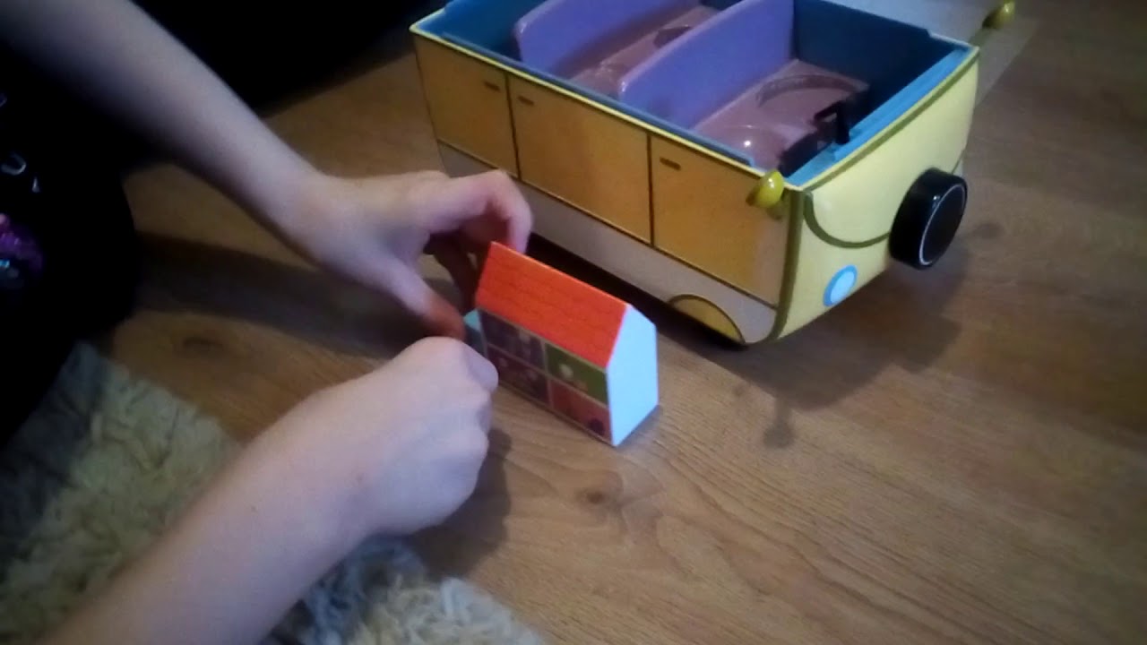 Dolls pack for a holiday and sleep there so much fun - YouTube