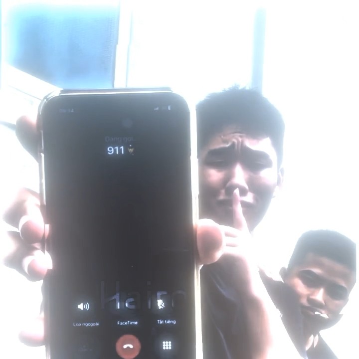 911 mewing fail - YouTube