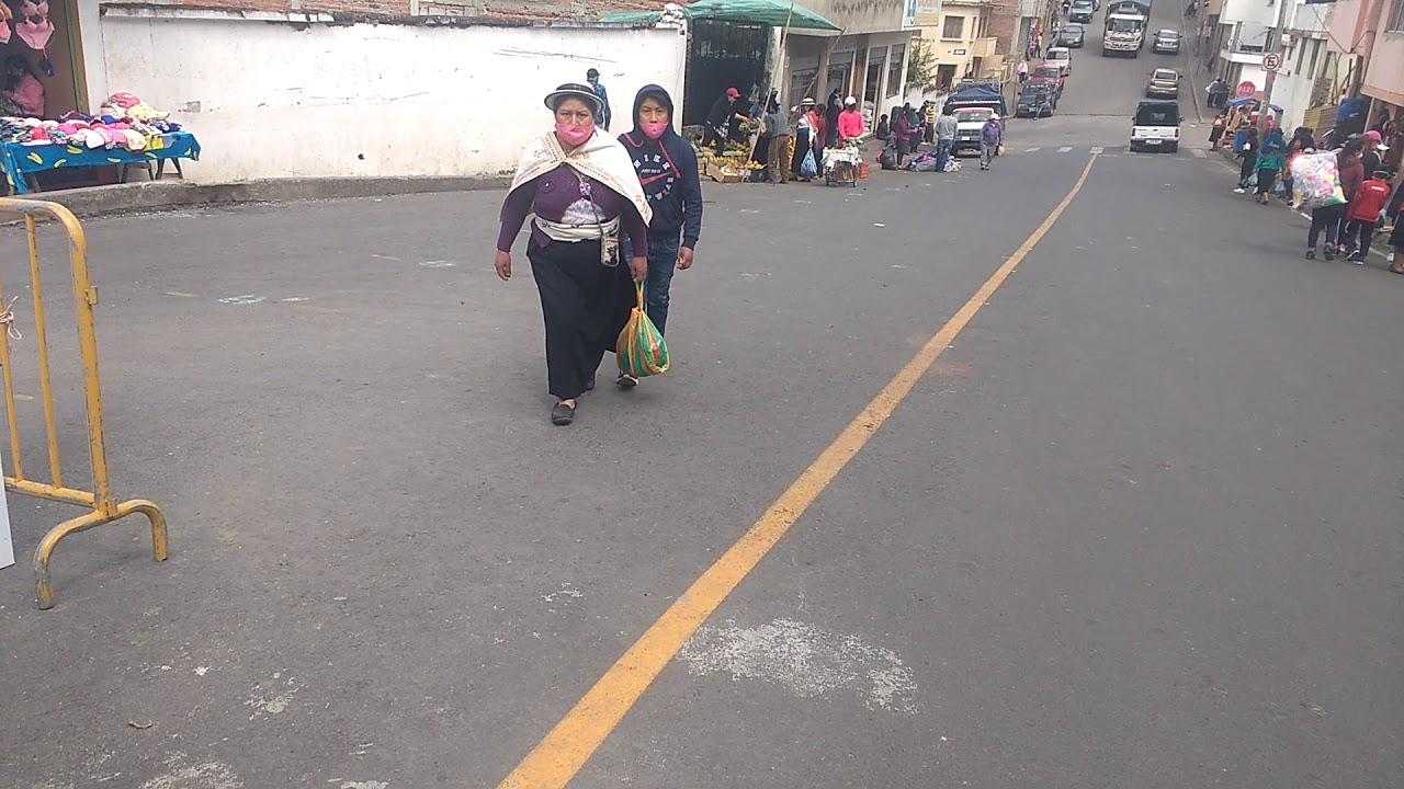 Una visita all mercado mayorista de guaranda - YouTube