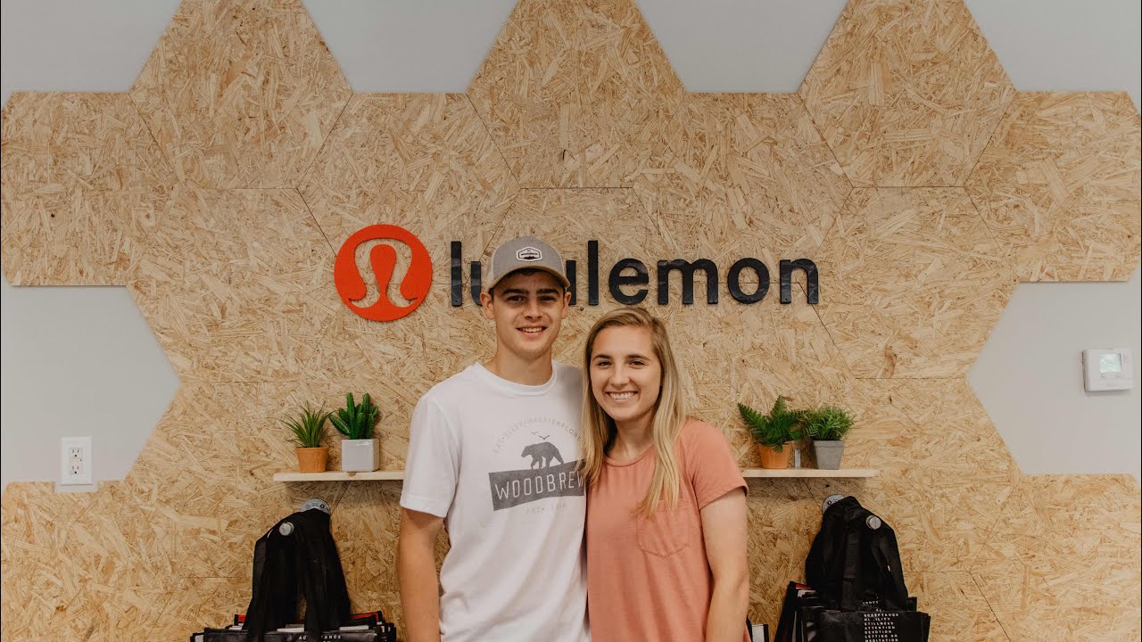 How To Build A Modern Wall Backdrop & Retail Counter With OSB - YouTube