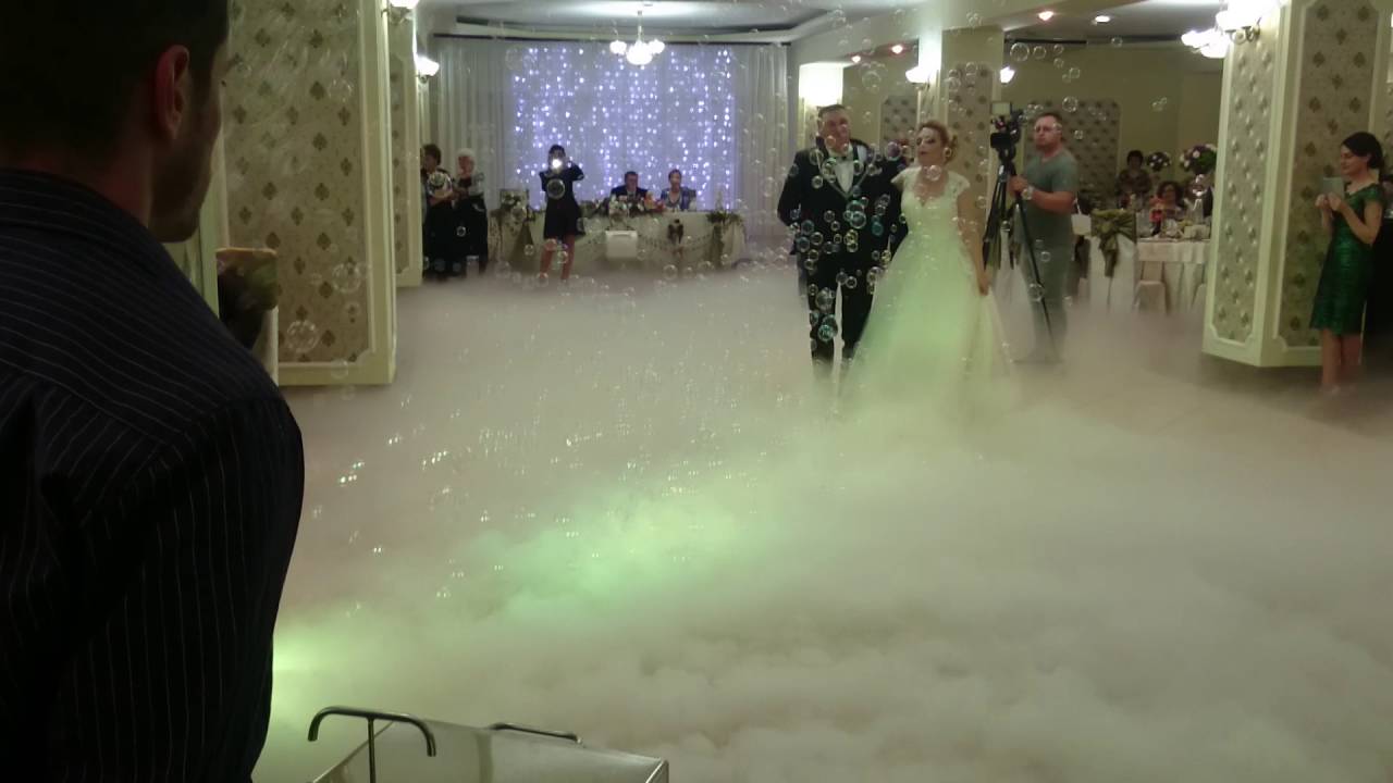 Fum greu Red Sky Braila - YouTube