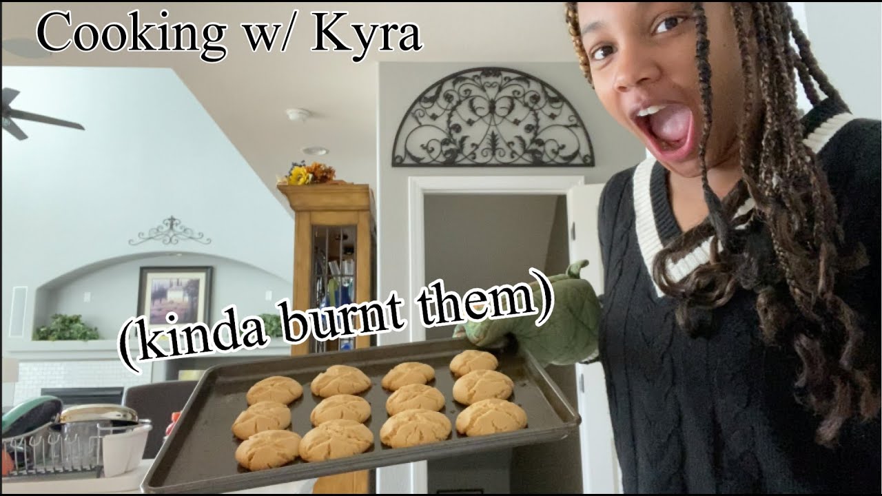 BAKE w/ Me!! - Cooking with Kyra - YouTube
