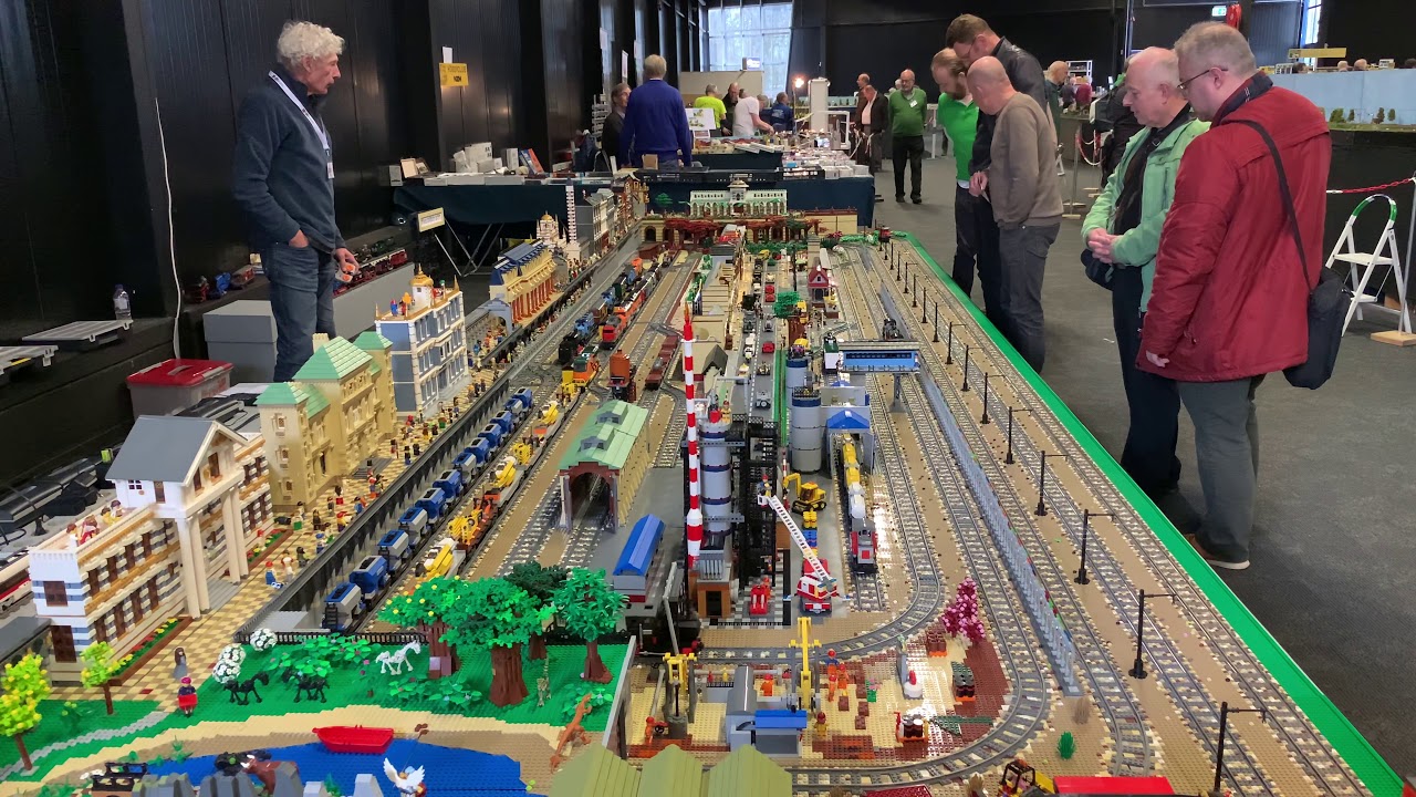 Lego trein op Rail 2020 LEGO trains at Rail 2020 - YouTube
