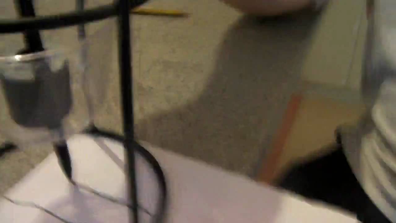 seimometer homemade demo!!! this is real and it is not an animation ...