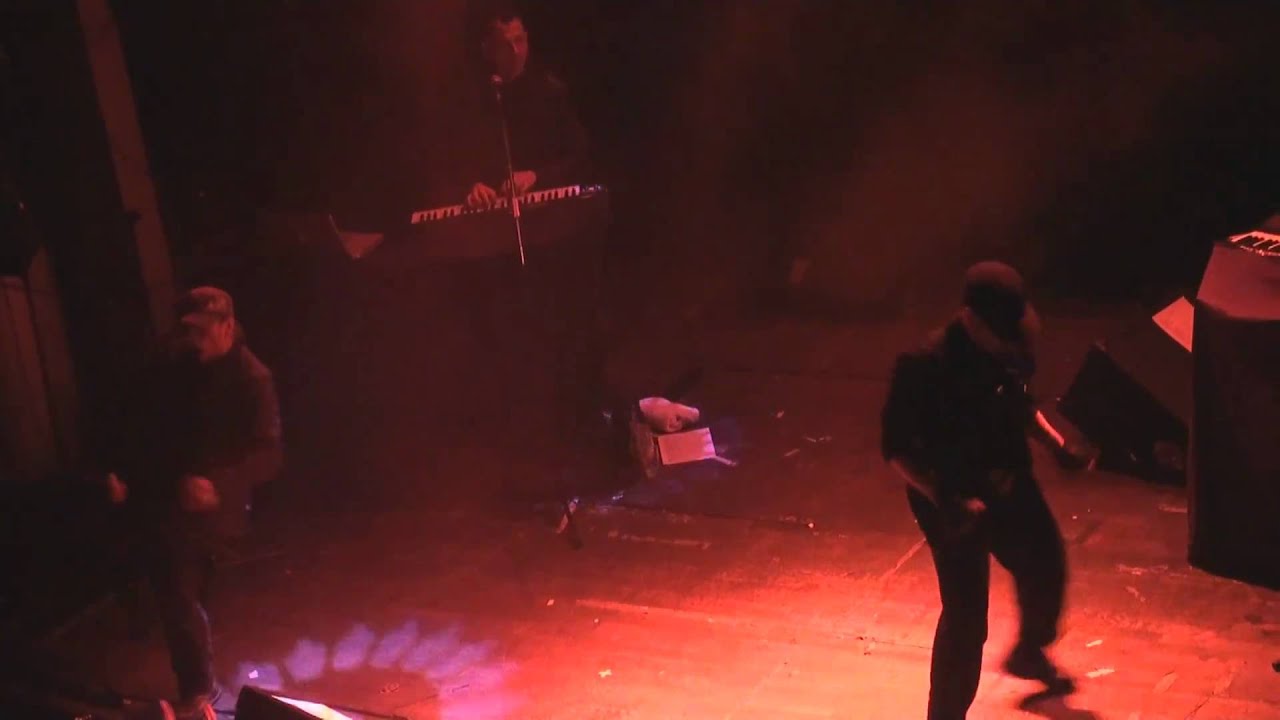 And One - Panzermensch (Live @ Sala Heineken, Madrid 05/03/2011) - YouTube