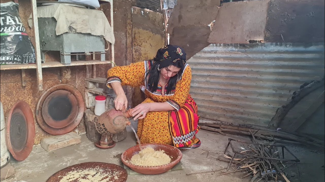 recette traditionnelle kabyle en kabylie "Aɣrum d ṭumaṭic" #fyp #asmr ...