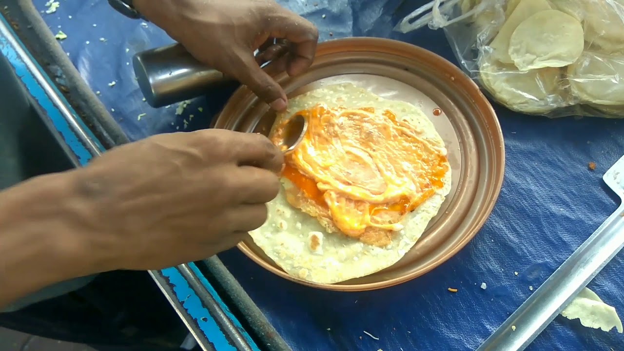 Chalthan best Frankie | cheapest aloo puri in surat | very tasty aloo ...