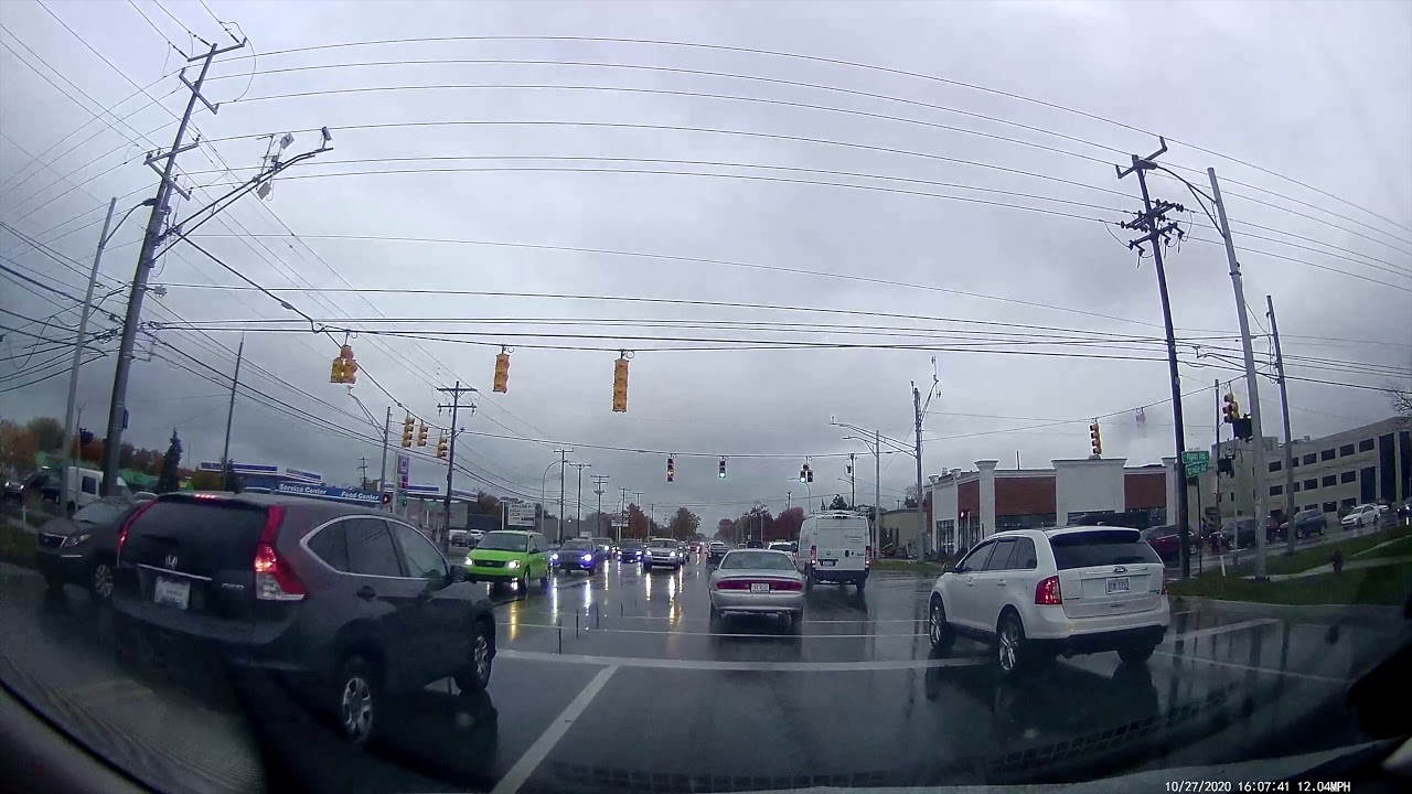 Driving to Warren, Michigan from Madison Heights, Michigan - YouTube