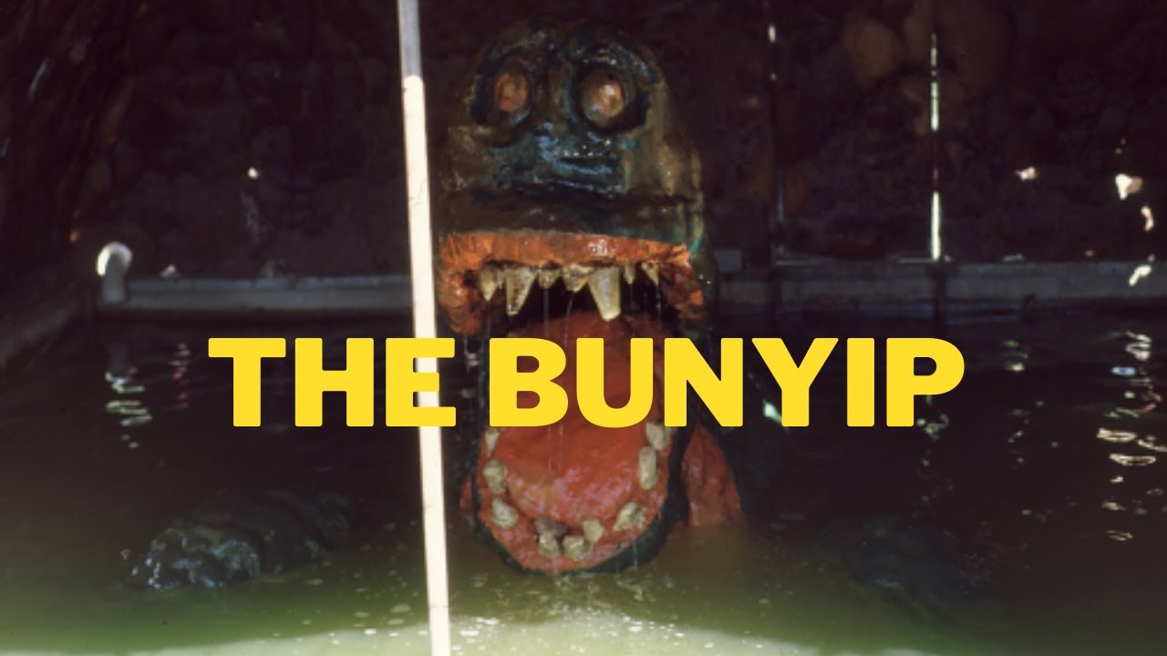 Abandoned Underwater Animatronics (Submechanophobia warning) - YouTube