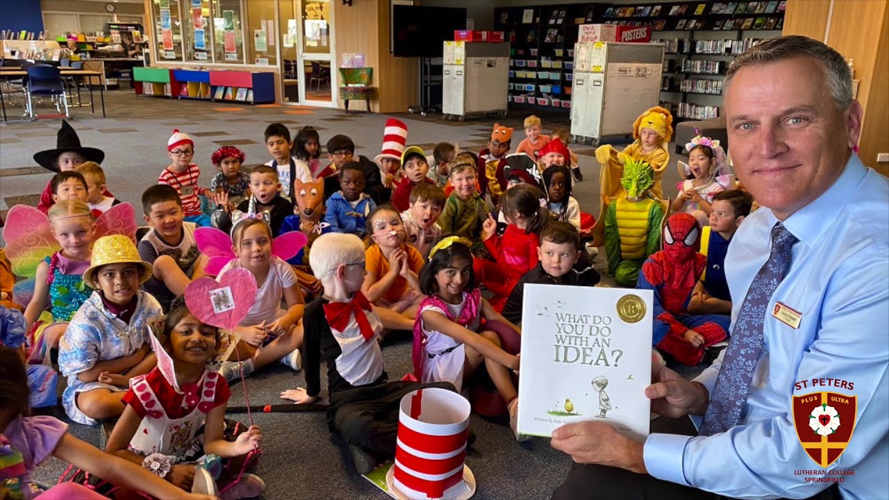 Springfield Principal, Mr Craig Schmidt reading to Preps - YouTube