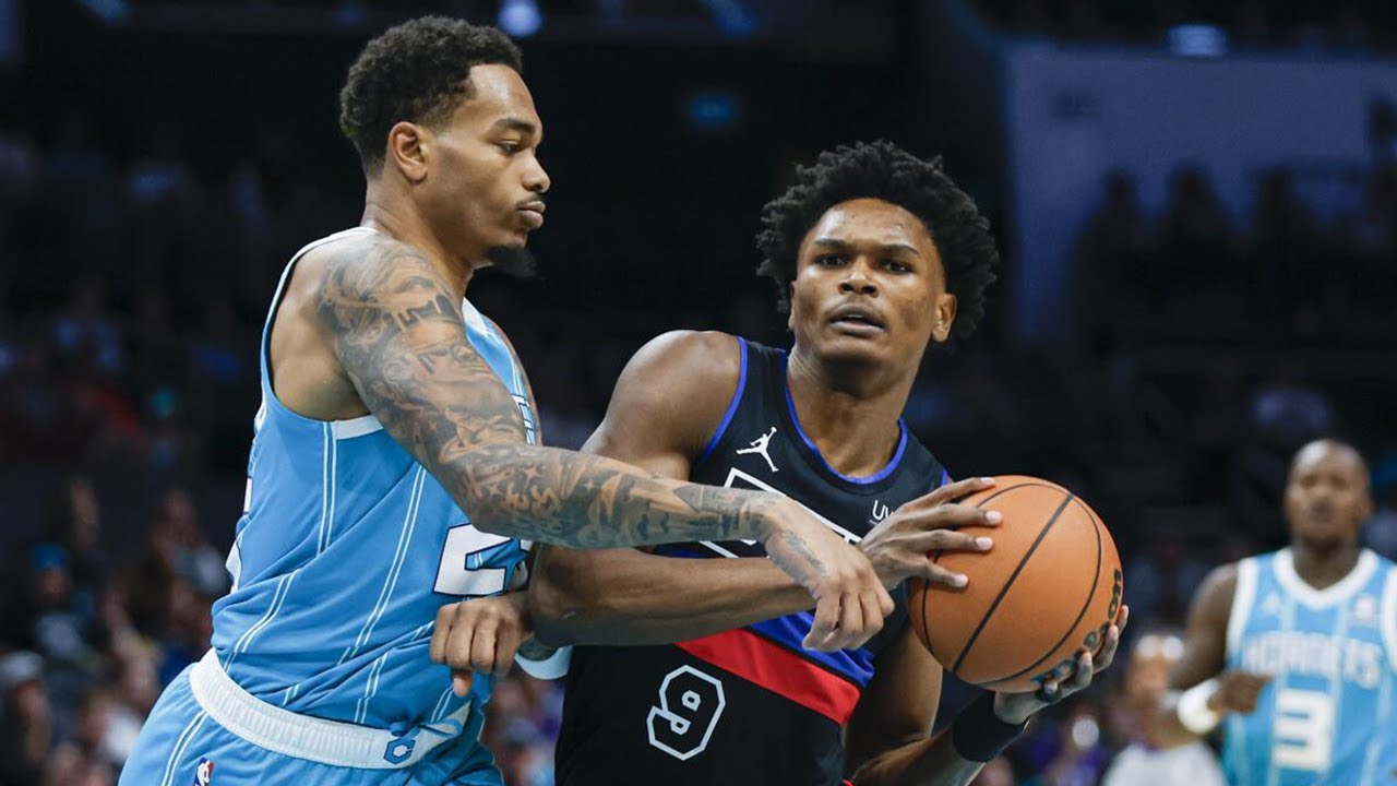 Detroit Pistons bully the Charlotte Hornets at home - YouTube
