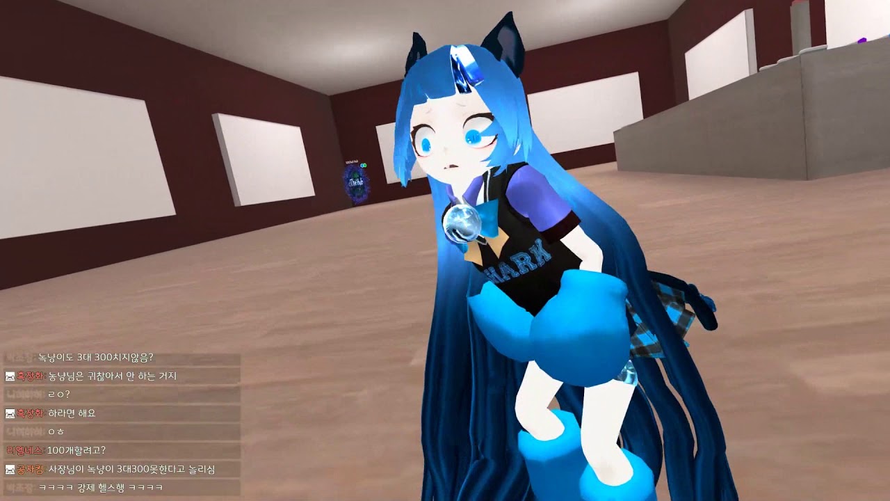 20190913 480808939 VRChat - YouTube