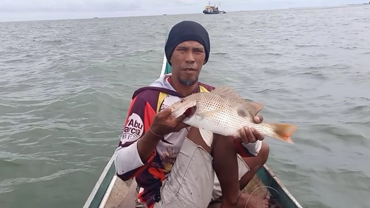 streak ikan merah ( jenahak )dipulau sadau.. - YouTube
