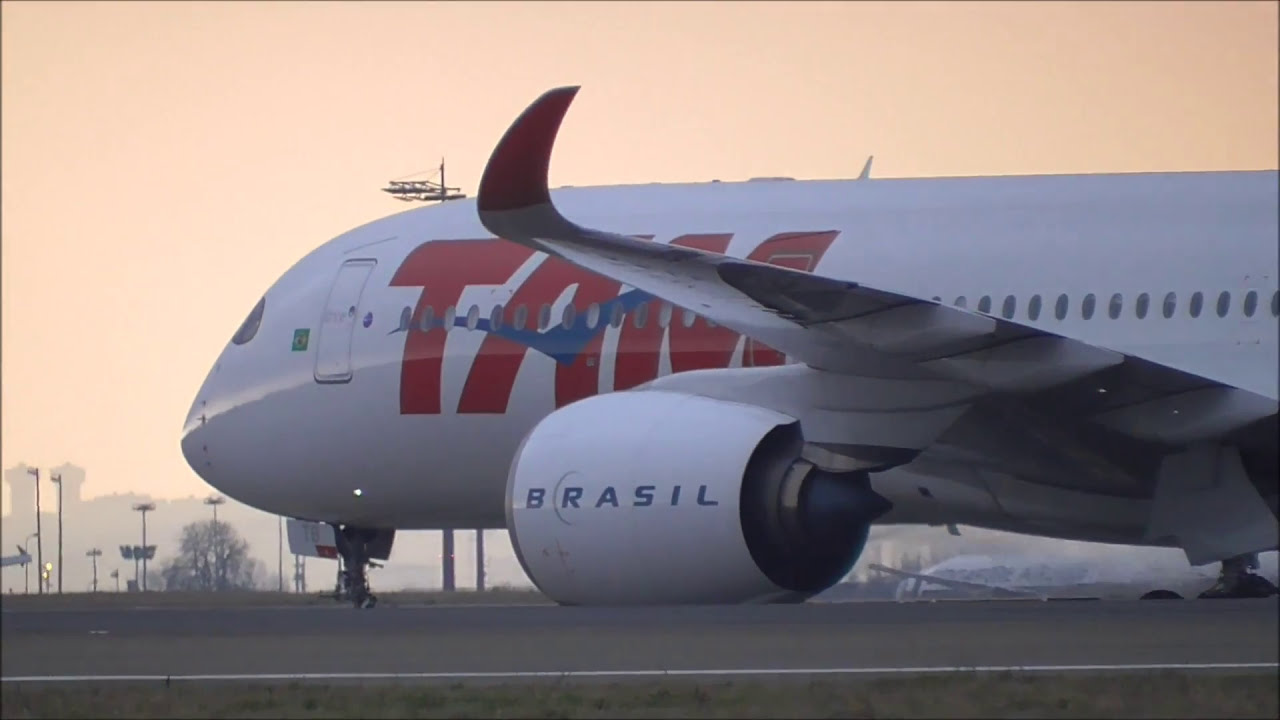 Boeing 787 Vs Airbus A350 - YouTube