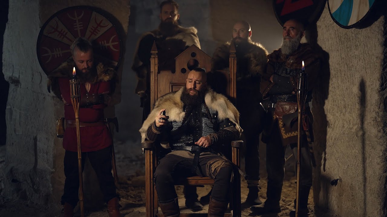 LA VRAIE RAISON DU PILLAGE DE PARIS PAR LES VIKINGS - BARBEBARIAN #4 ...