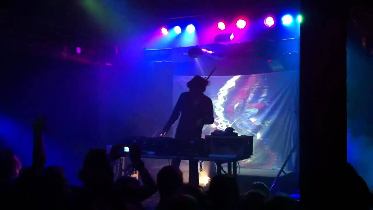 Shpongle's Simon Posford - "The Dorset Perception" - YouTube