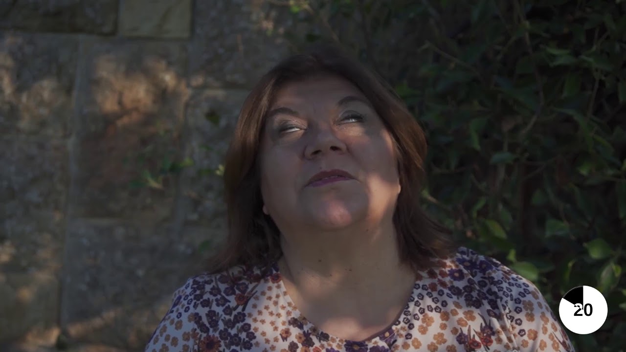 62 seconds with Josyane Boulos - YouTube