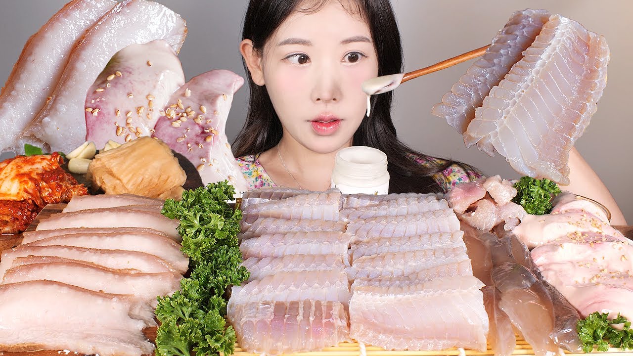 홍어 진행 시켜🫵 떠먹는막걸리 껍항정수육 홍어회 홍어애 먹방 fermented stingray [eating show ...
