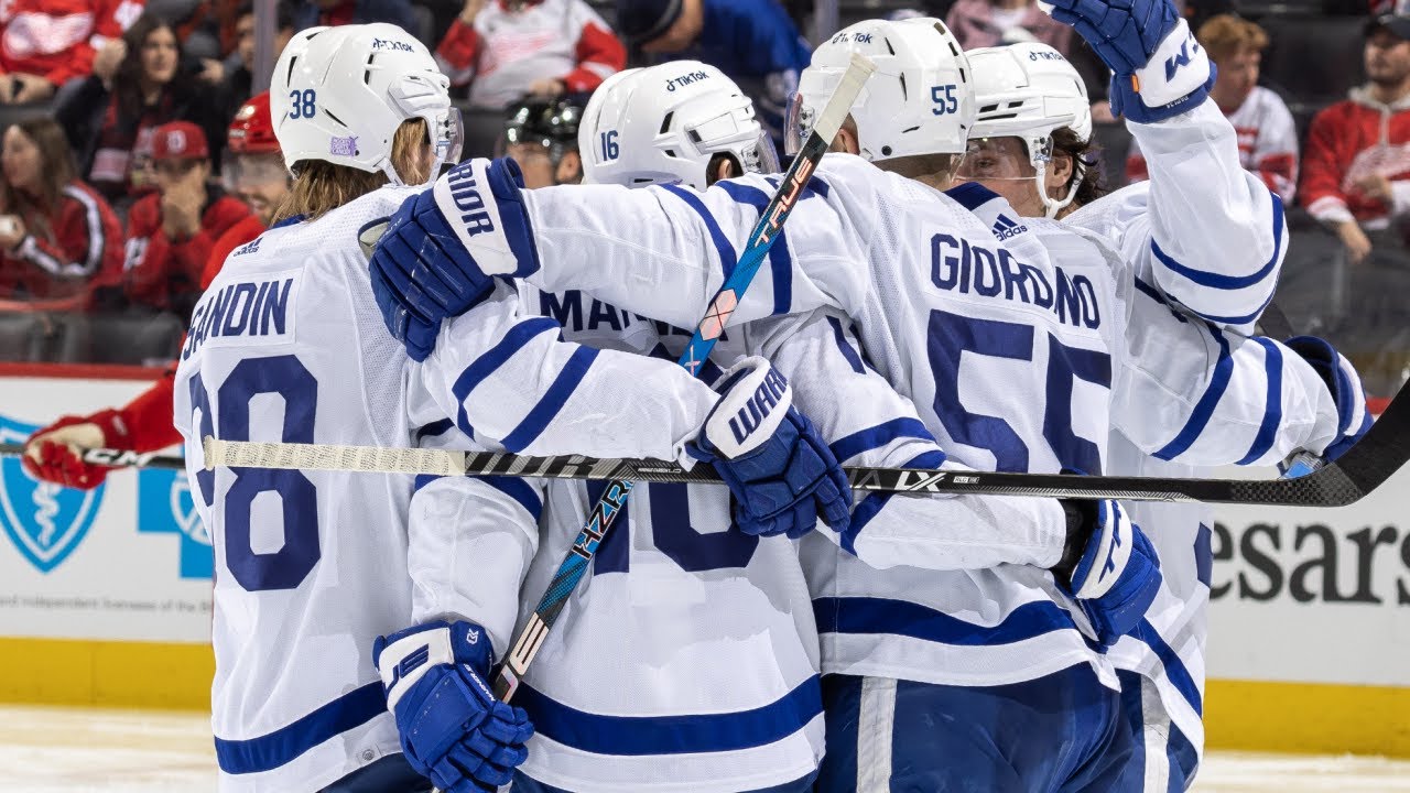 Marner scores to extend point-streak to 17 games - YouTube