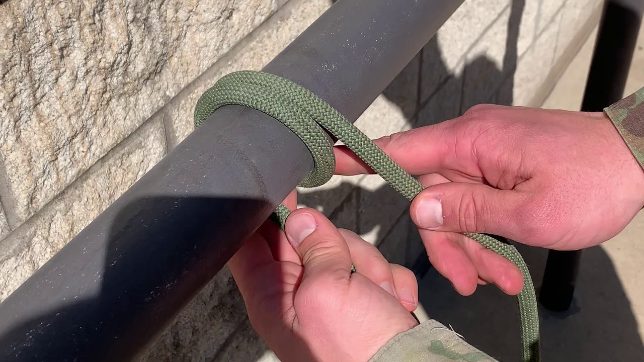 Sapper Knots Tutorial: Round Turn Two Half Hitches - YouTube